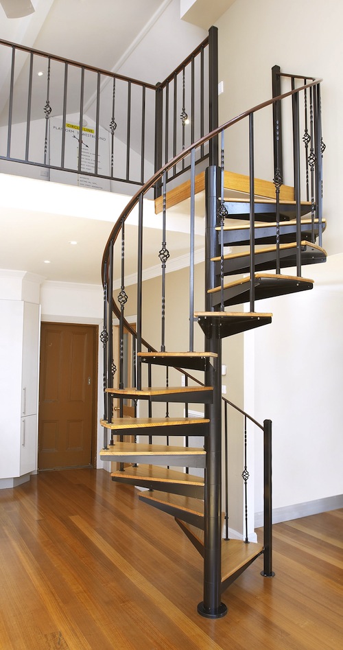 | Kültéri és beltéri lépcső készítés